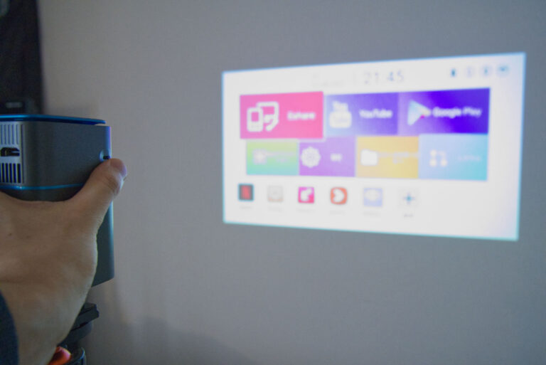 プロジェクターでフェイクウィンドウを投影するやり方 | CINEMAGE（シネマージュ）オフィシャルサイト